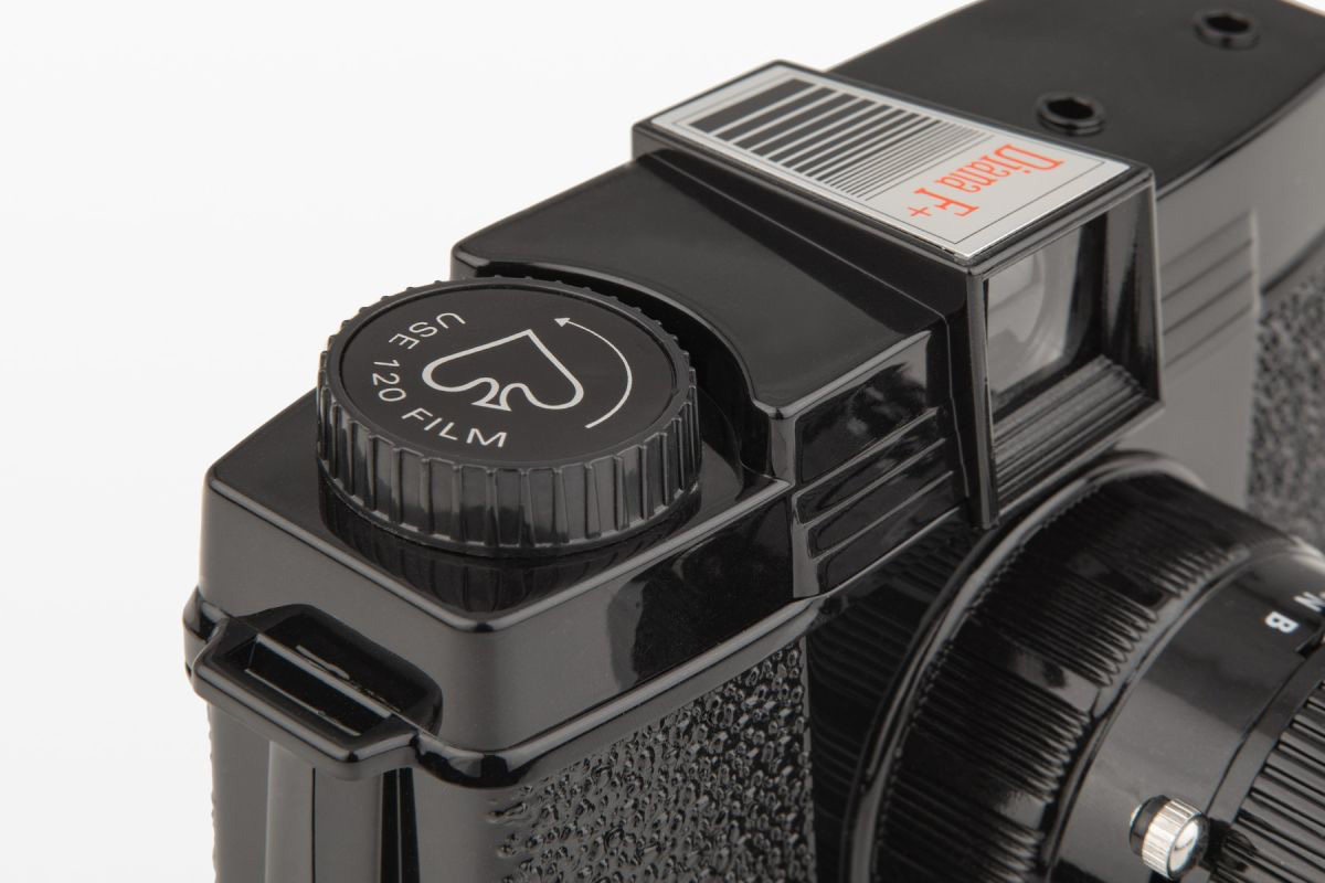 Lomography Diana F+ Black Jack Edition - FotoFilmFabriek